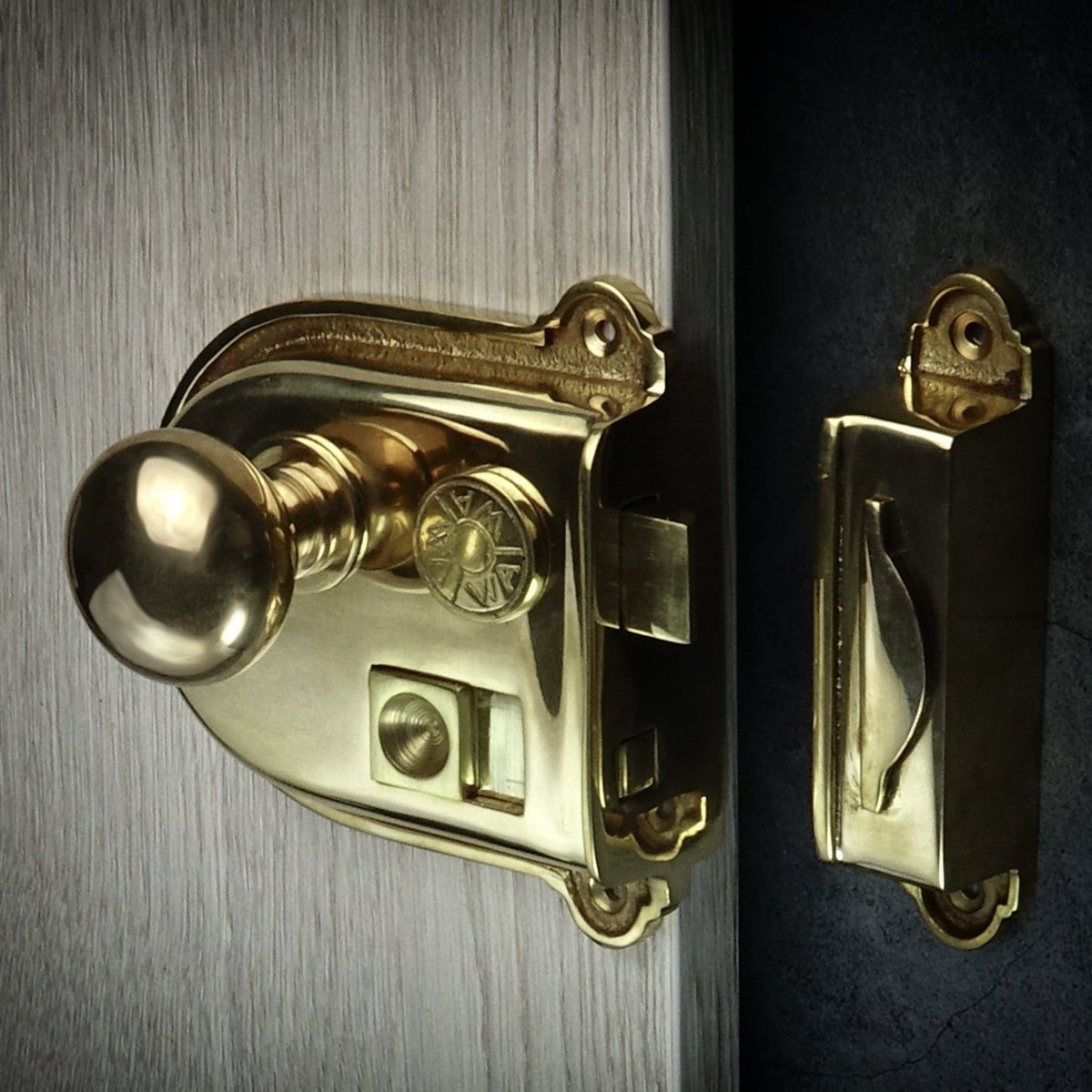 Alexander & Wilks - Locks & Latches